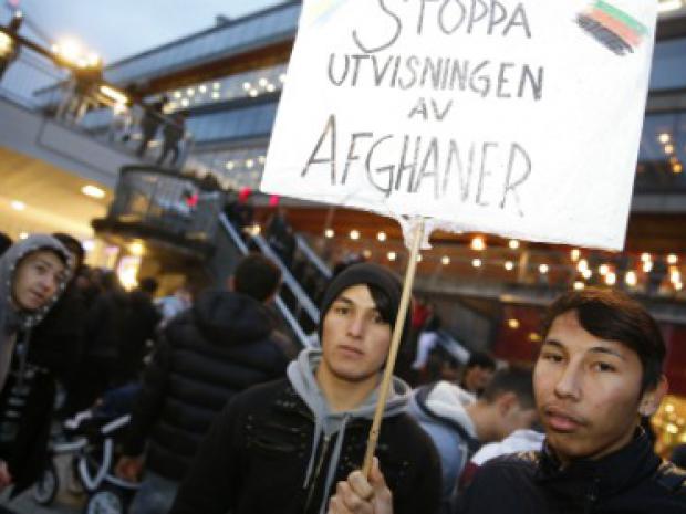 Hundreds protest Swedish asylum laws | Capacity4dev